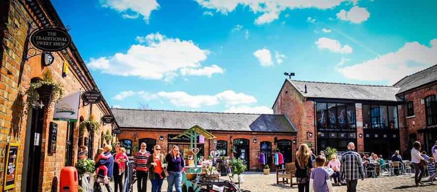 A very warm welcome to Lancashire! - Visit Lancashire