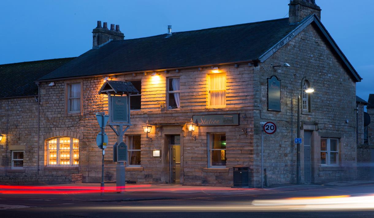 The Station Hotel - Pub/Inn in Caton, Caton - Visit Lancashire