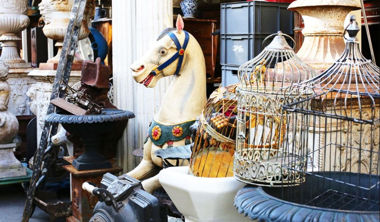 Hoyles Promotions Presents... Clitheroe's Flea Market and Car Boot Sale ...